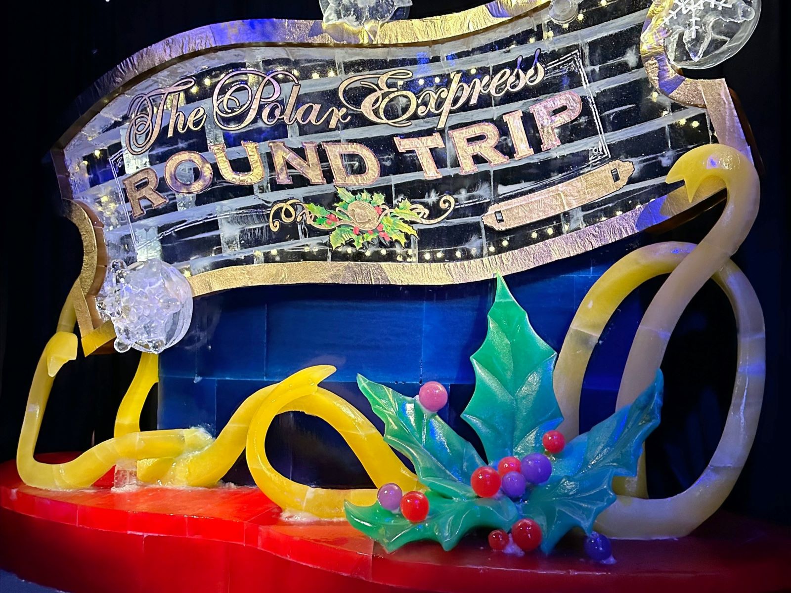 ICE! and Christmas Return to the Gaylord Texan 2024 – Dale, Let's Travel!